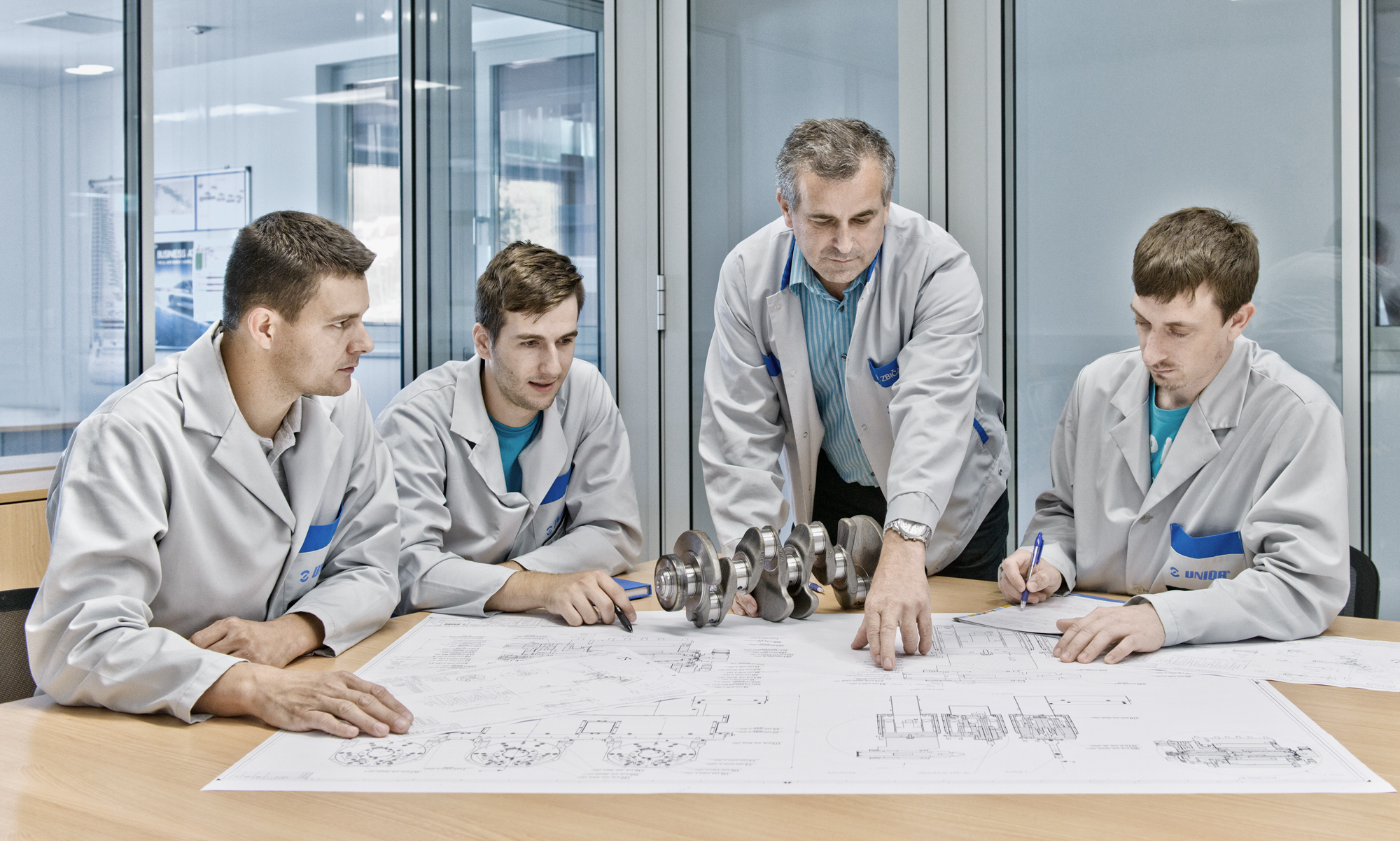 Skupina Unior, Odkovki, kovanje aluminija, turizem, utopno kovanje ...